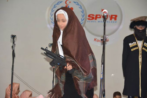 okullarda kemalist propaganda yapılıyor olması - uludağ sözlük