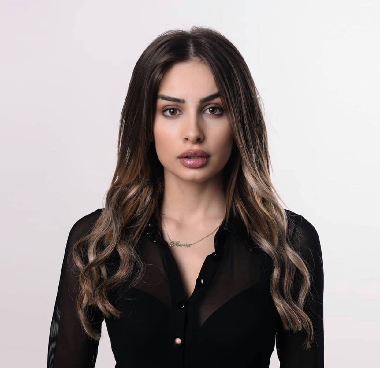 flavia harizaj - uludağ sözlük galeri