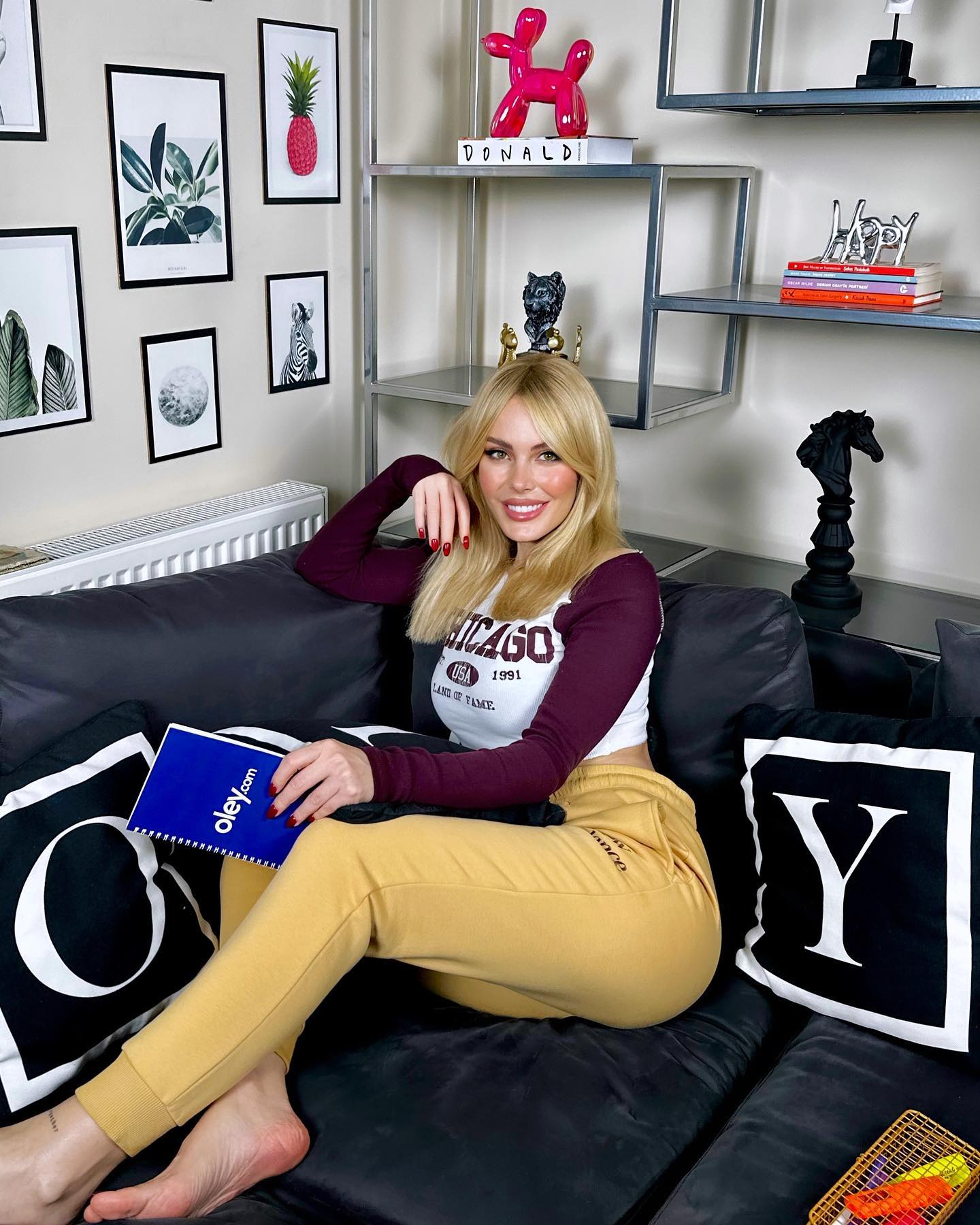 hande sarıoğlu #2345439 - uludağ sözlük galeri